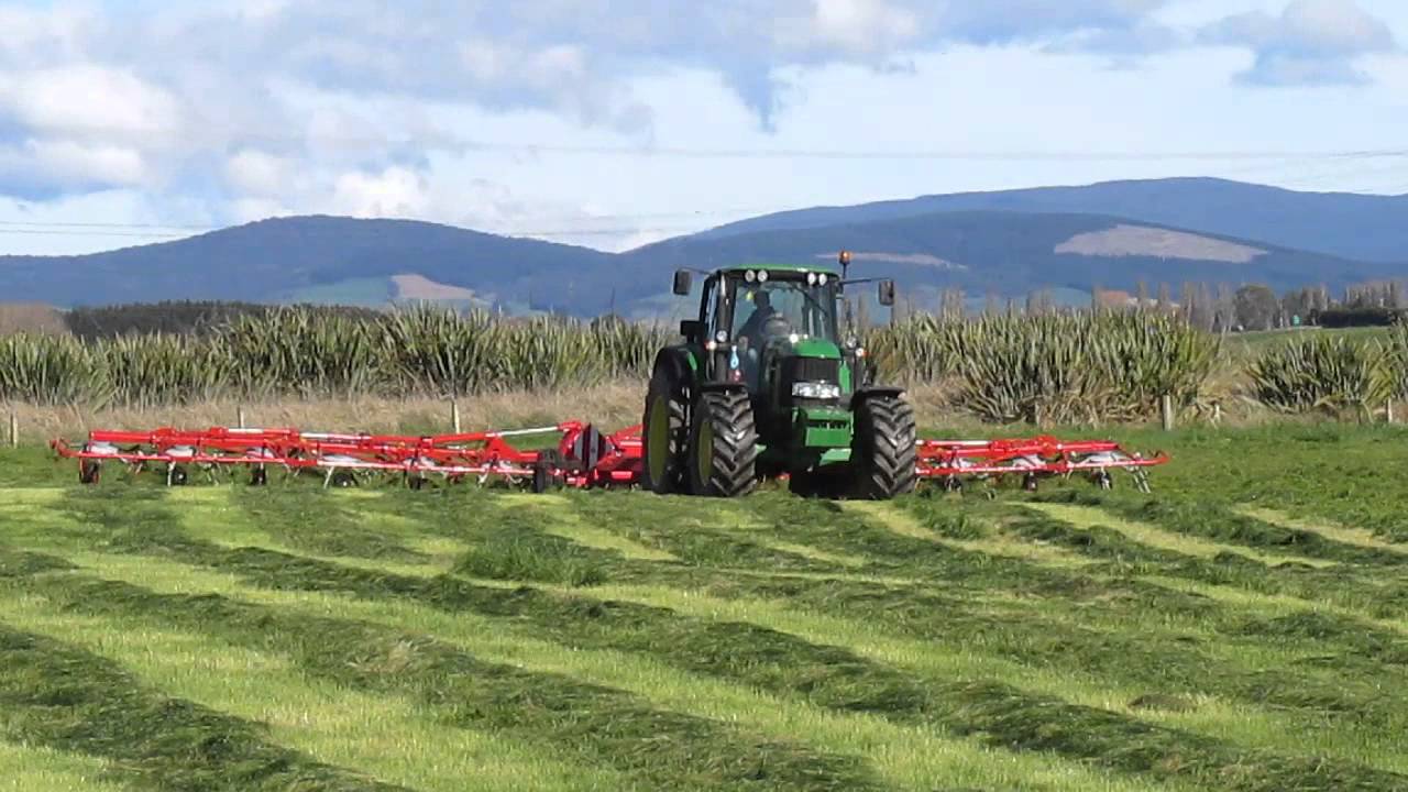 SIP Spider 1500 Tedder - YouTube
