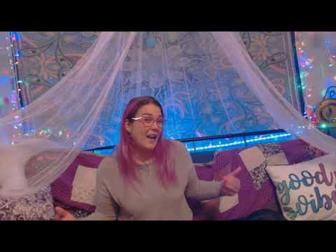 Hey Kitty | Story time : Telling my mom I am a web cam model