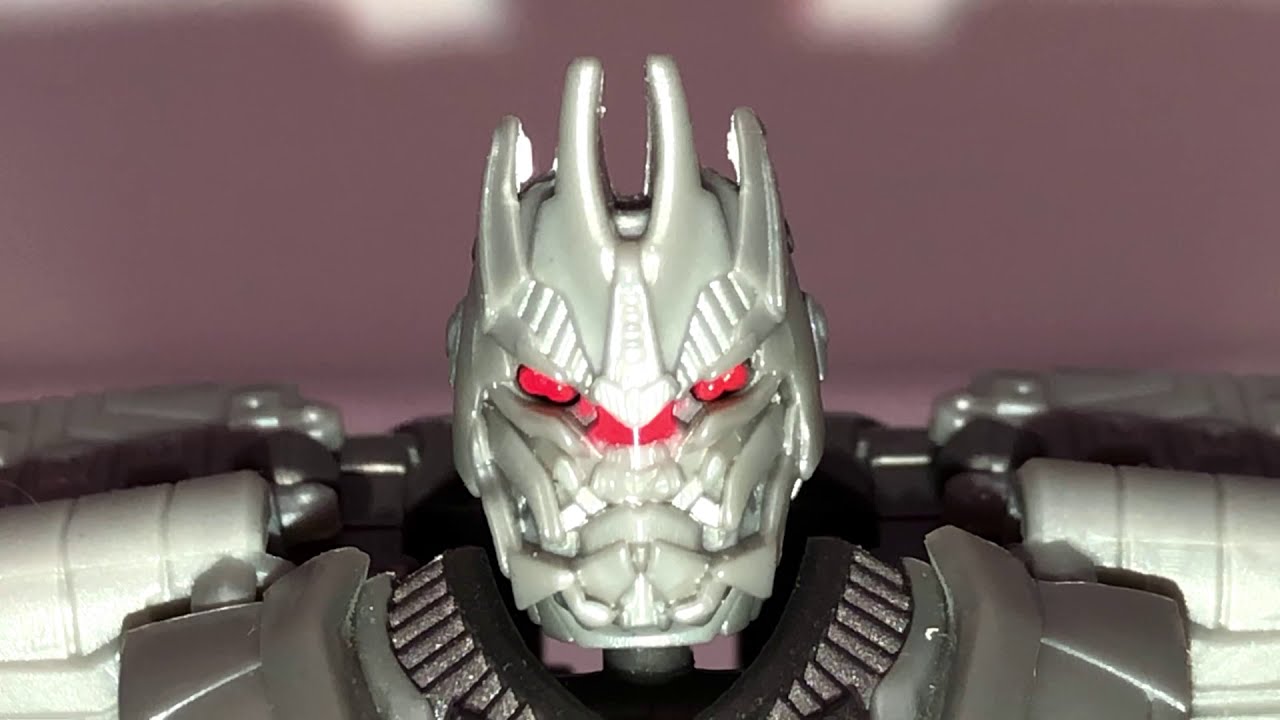 Transformers Studio Series 62 Deluxe Class Soundwave Review - YouTube