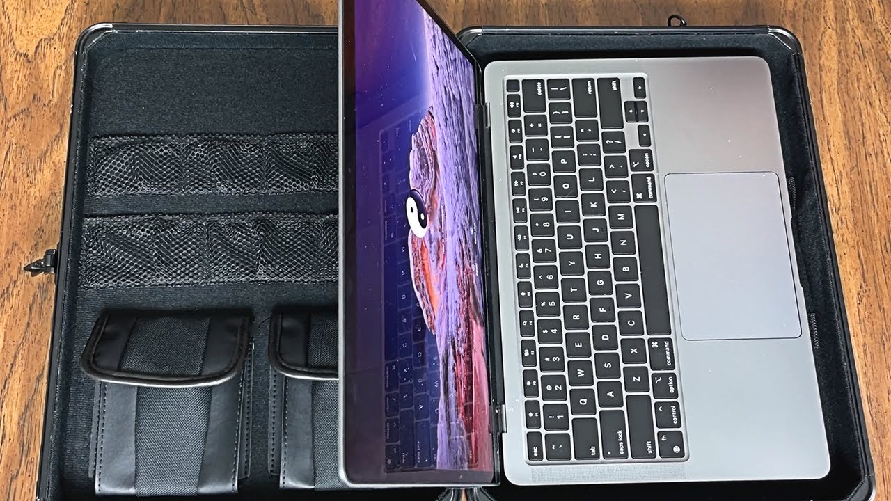 Vaultz Deluxe Locking Tablet and Laptop Case - YouTube