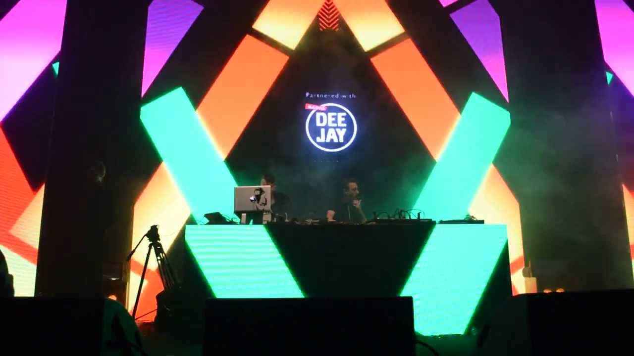 Albertino Deejay Set Roma __SPAZIO900__ - YouTube