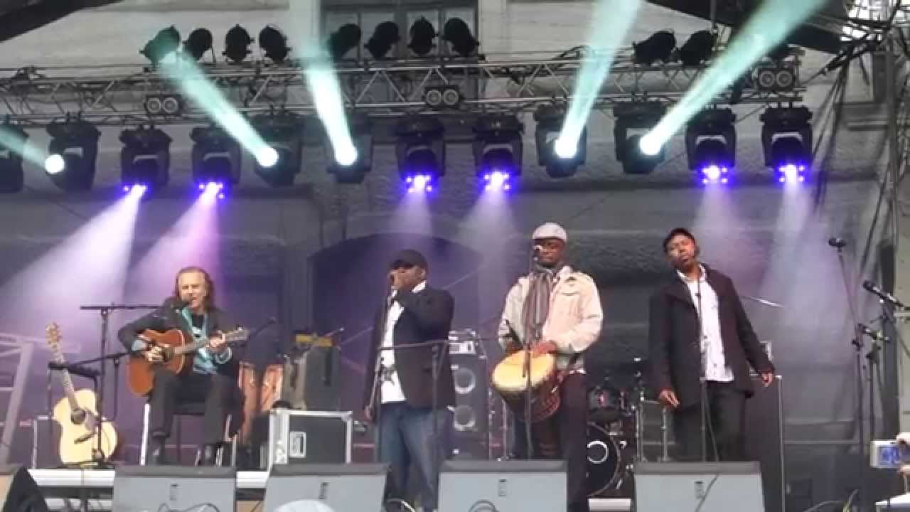Hans Theessink & MoZuluArt - Slow Train - Wiener Stadtfest - YouTube