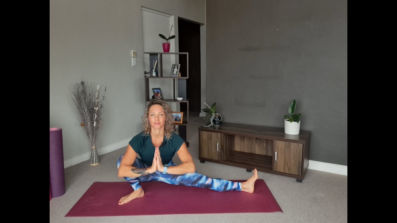 EM~CLAIRE'S 30 MINUITE FULL BODY, ENERGISING VINYASA YOGA FLOW 🤩🧘🏼‍♀️💥🎶 ...