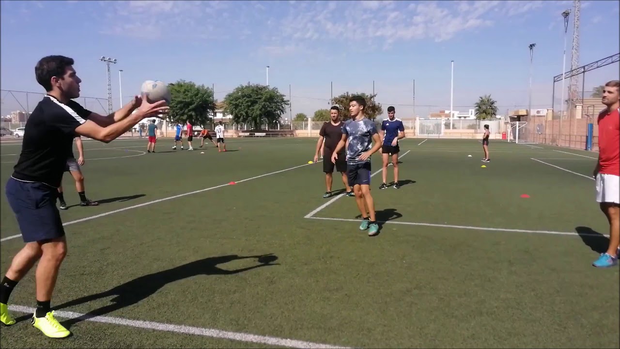 Touchball primera clase - YouTube