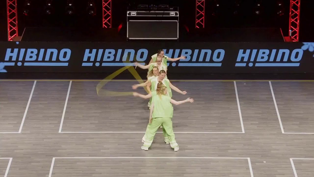 The Double Dutch Contest Freestyle comes up with the goods - YouTube