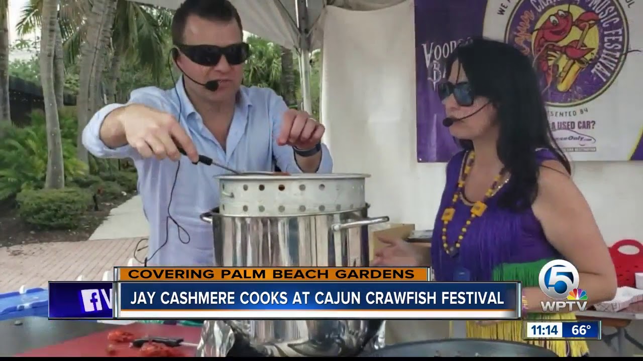 Jay Cashmere cooks at Cajun Crawfish Festival - YouTube