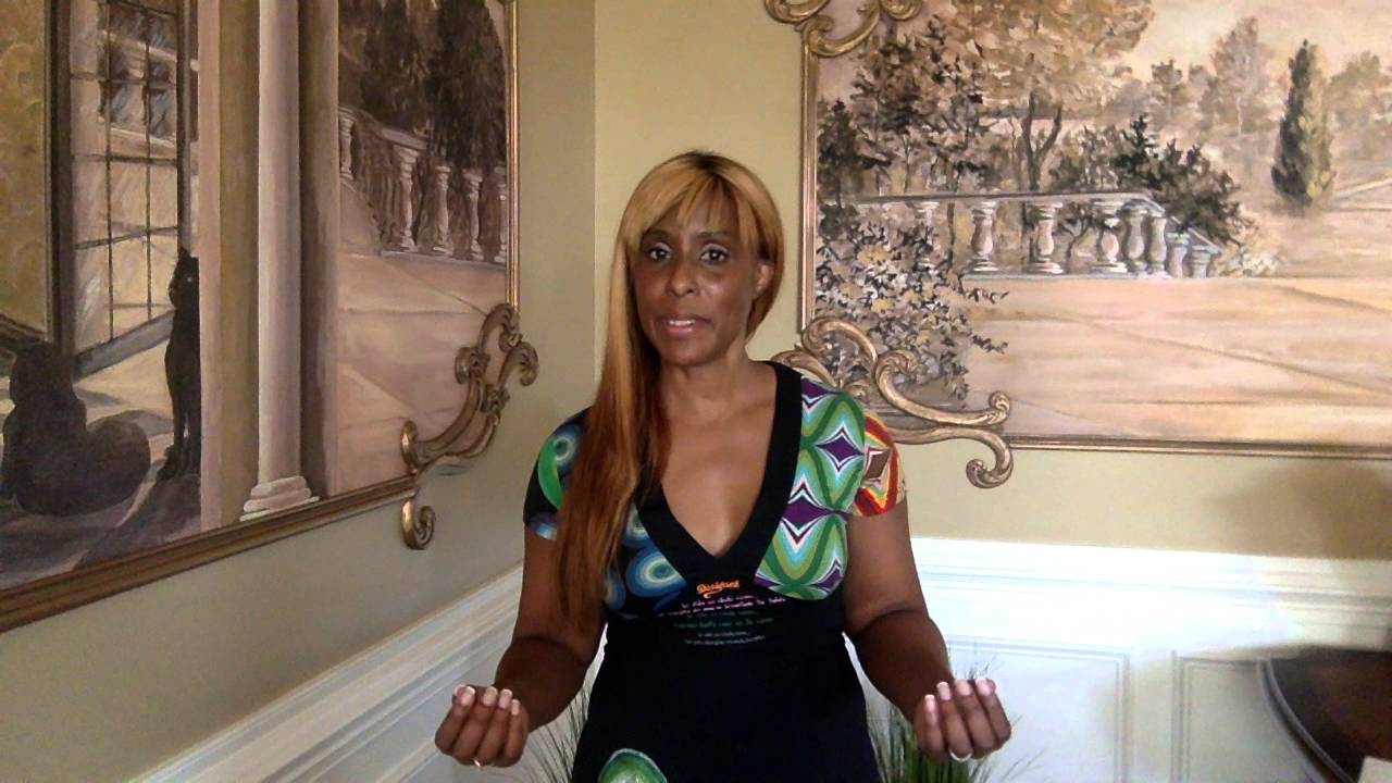Ward off Colds & Flu Bone Broth - Dr. Veronica Anderson - YouTube