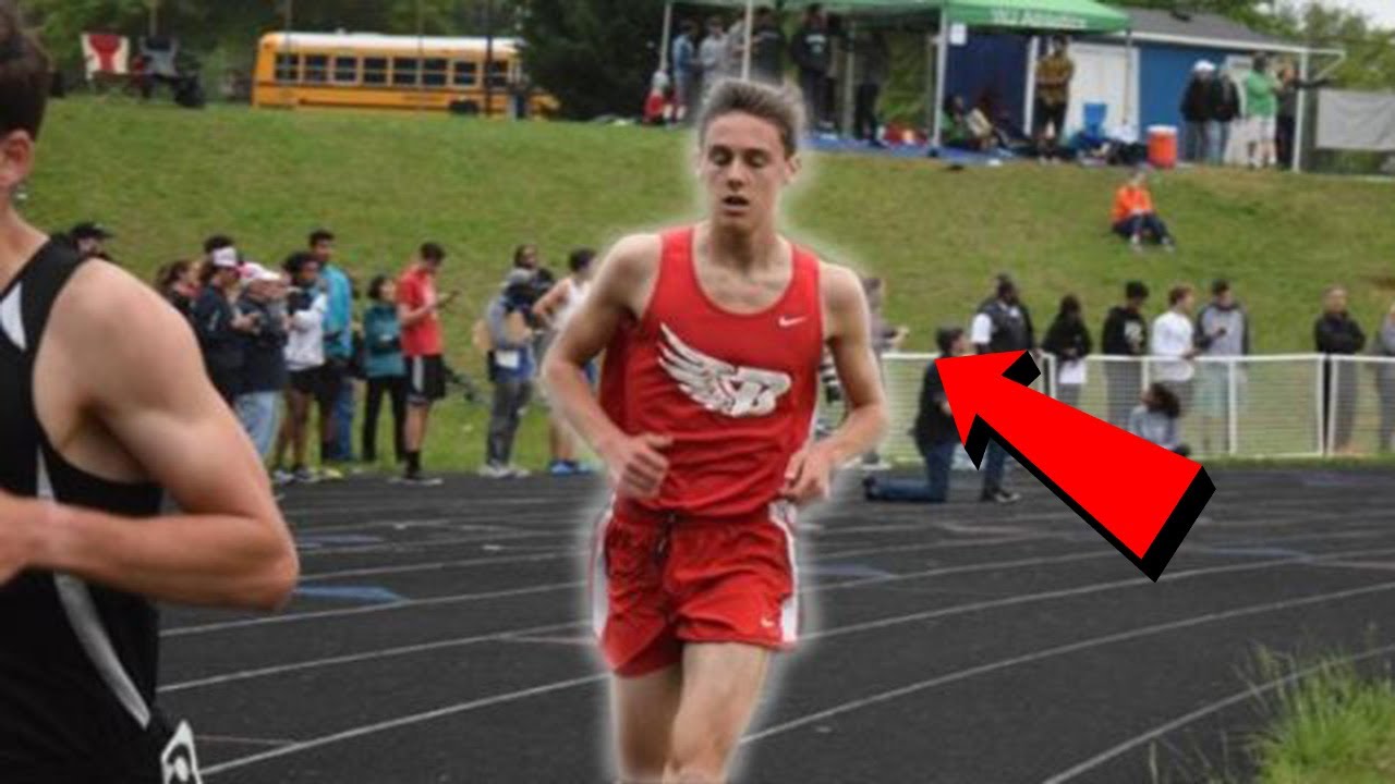 COMMENTATING MY LAST MILE RACE *Crazy Finish* - YouTube