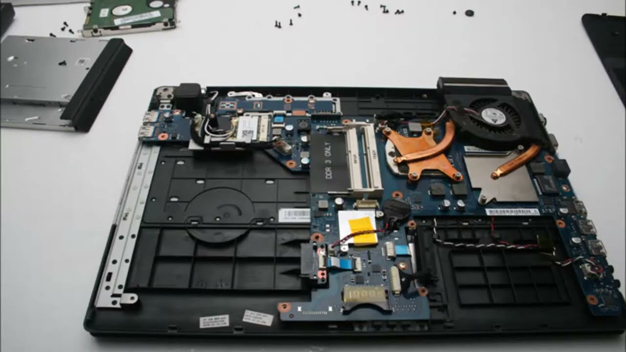 SAMSUNG SENS RF410 Laptop disassembly - YouTube