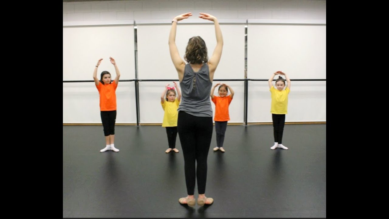 Mini Movers Studio Ballet Class Ages 3-5 - YouTube