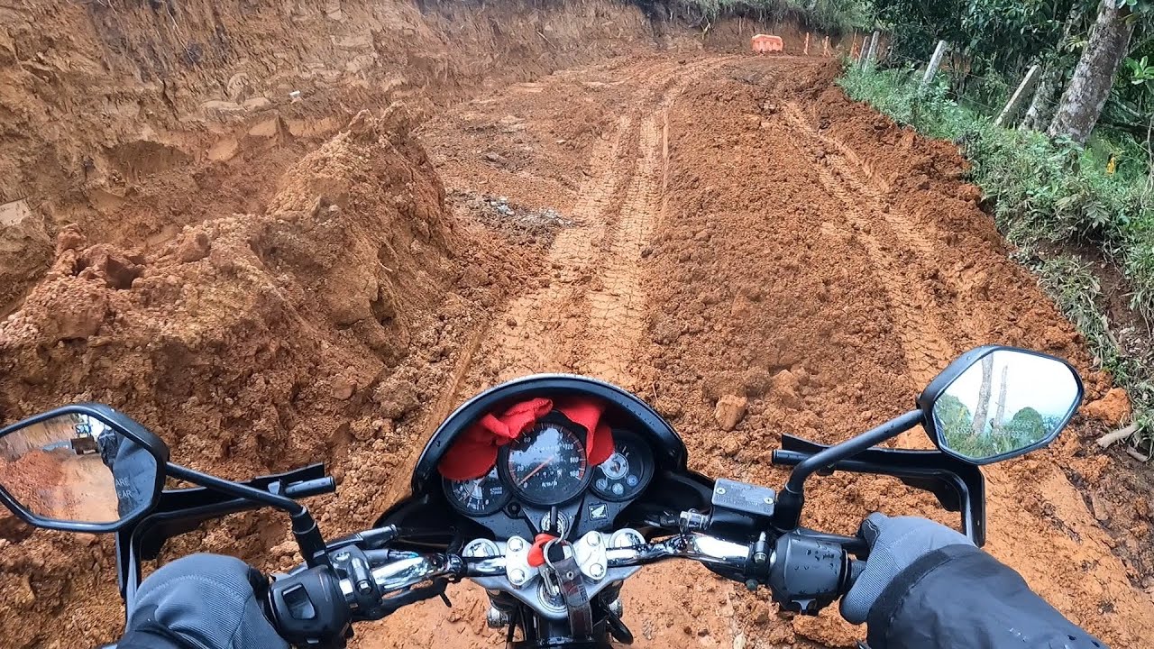 Off-road bajo la lluvia . Ruta: Bitaco- Yotoco (Colombia) - YouTube
