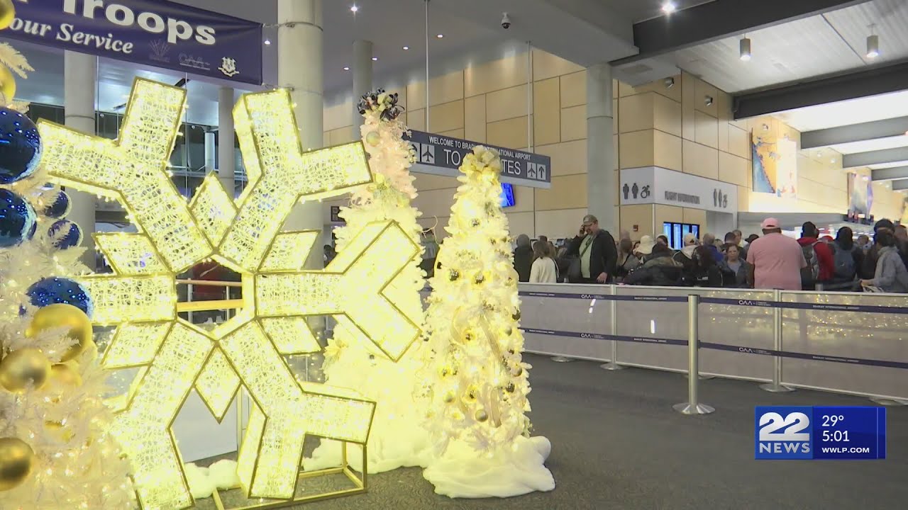 A look at holiday weekend travel inside Bradley International Airport - YouTube