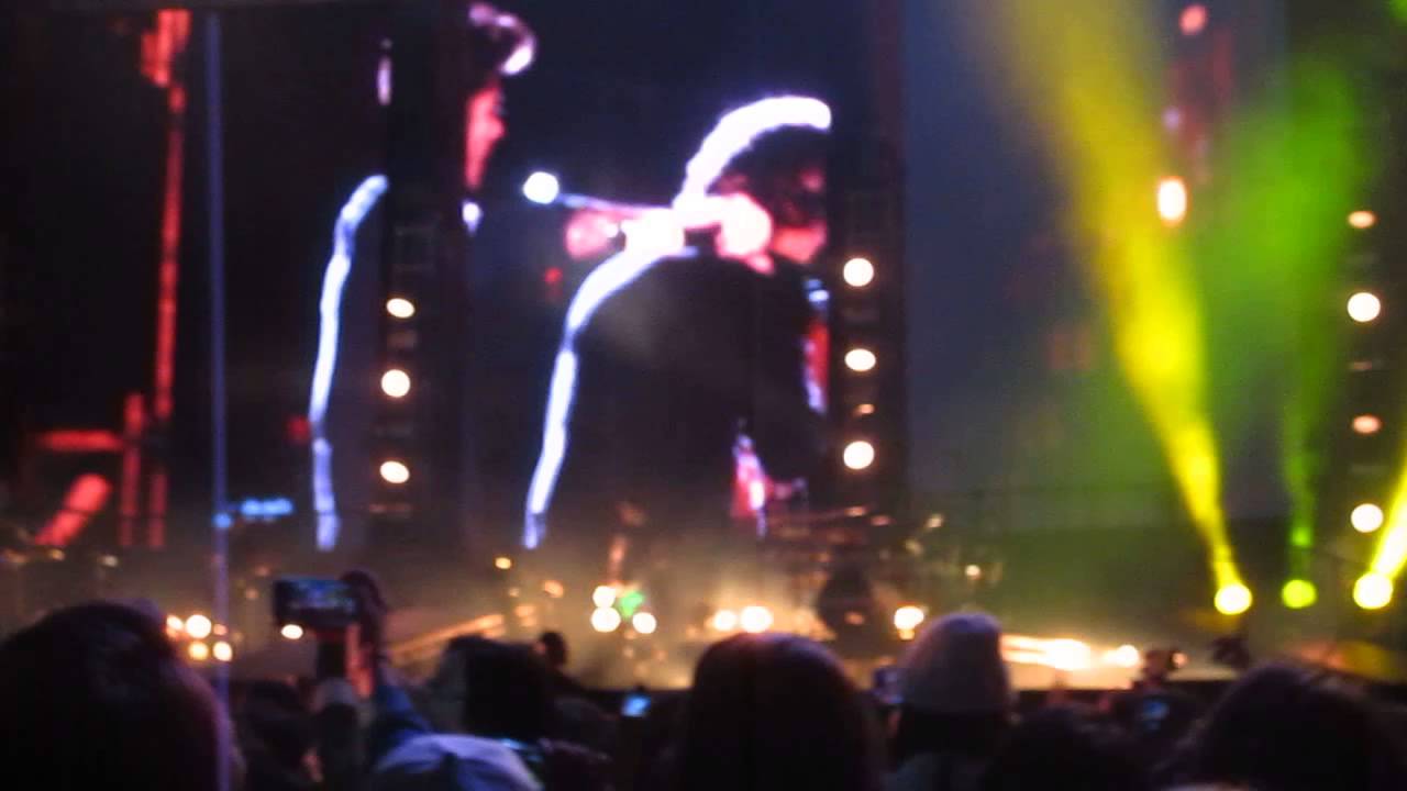 One Direction - Kiss you - Where we are tour Chile - YouTube