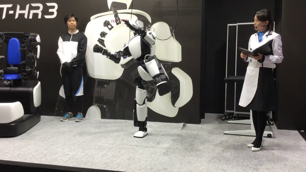 Demonstration of T-HR3 robot by Toyota at iRex17 (part 2 of 2) [RAW ...