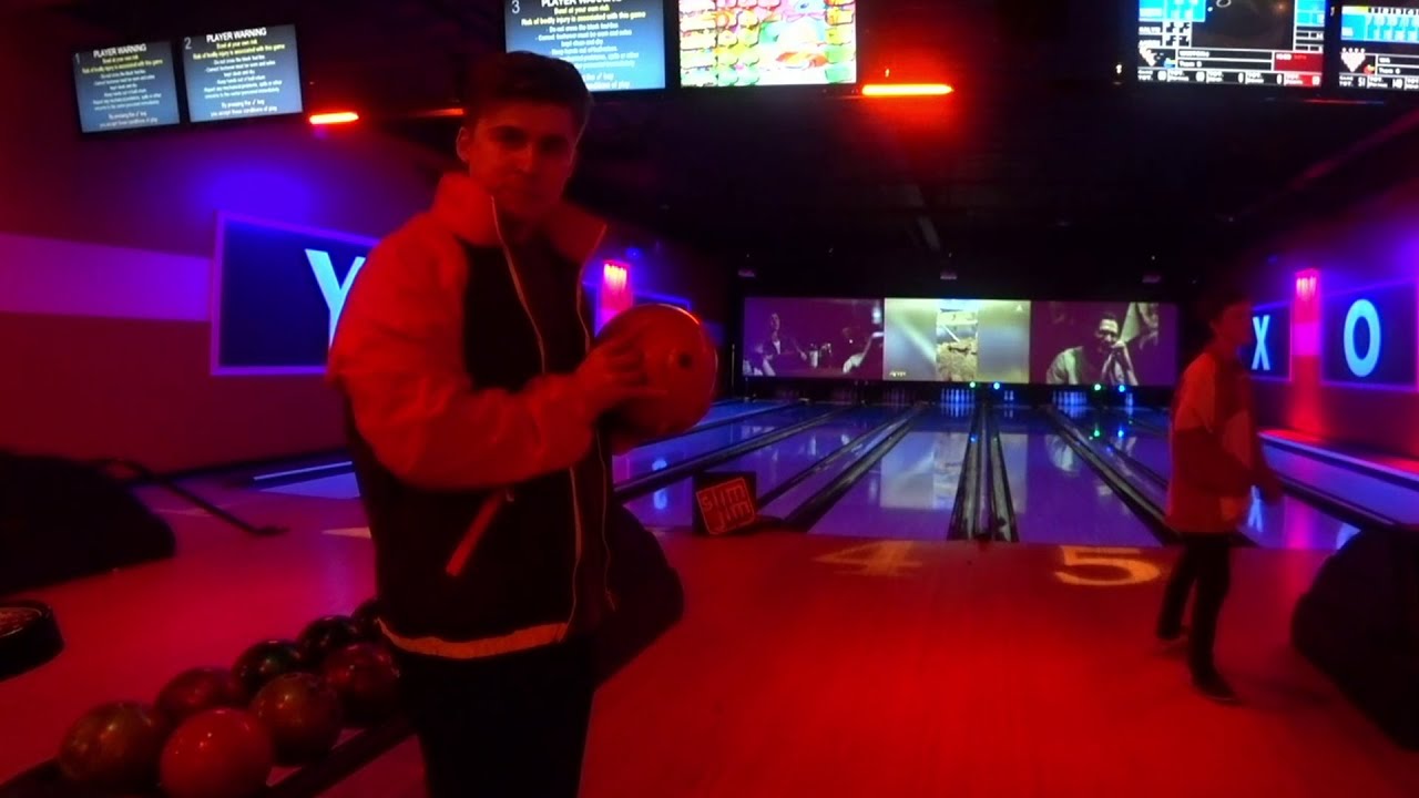 Ludwig's $1000 bowling match - IRL STREAM! - YouTube
