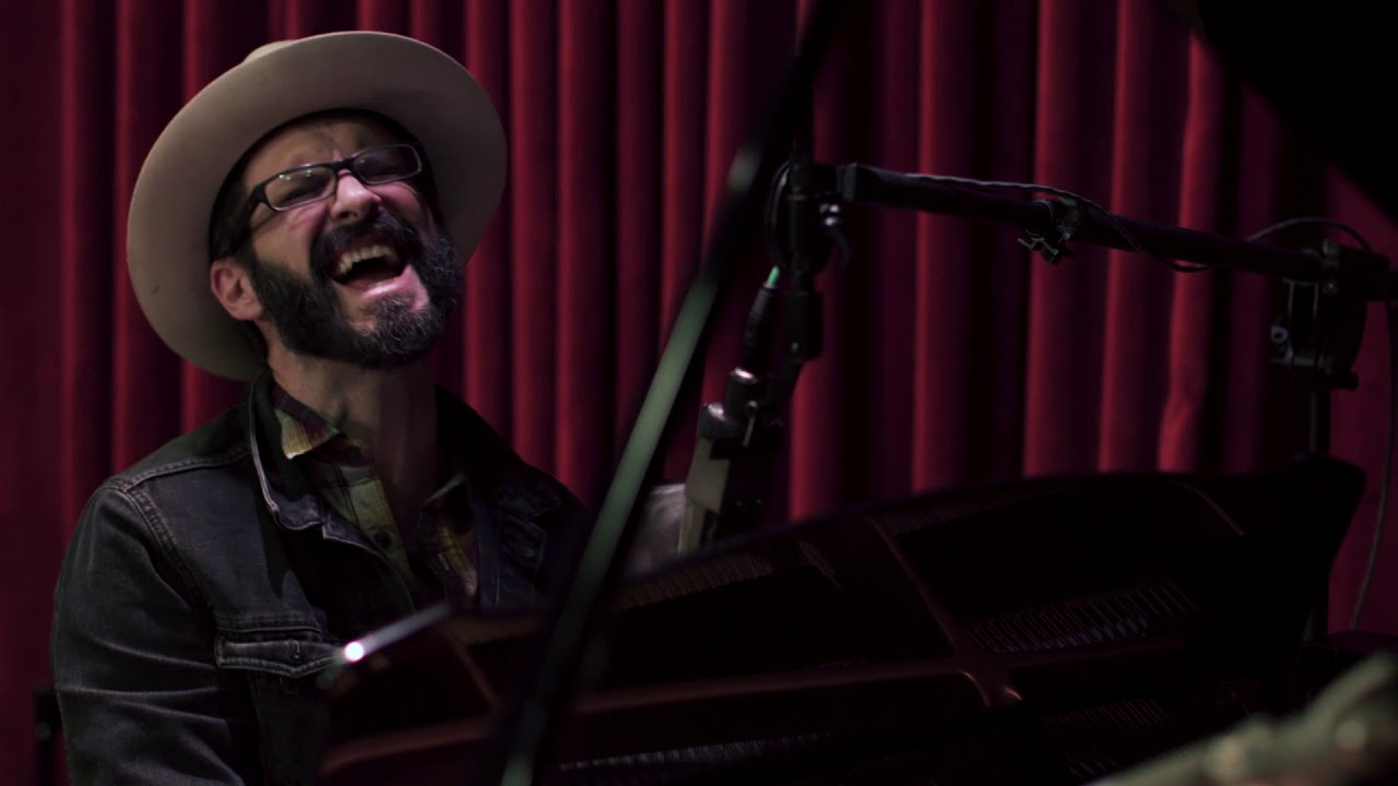 Tony Lucca "Everything's Changing" - YouTube