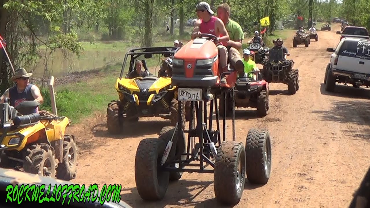 WTF?? SKY CUTTA CUSTOM MUD TRUCK MOWER!!! LMAO - YouTube