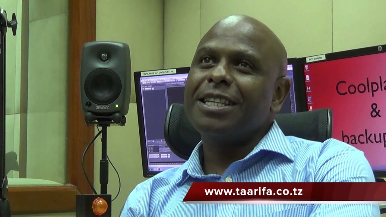 Msikilize mkali Salim Kikeke wa BBC akiongea na Taarifa News - YouTube