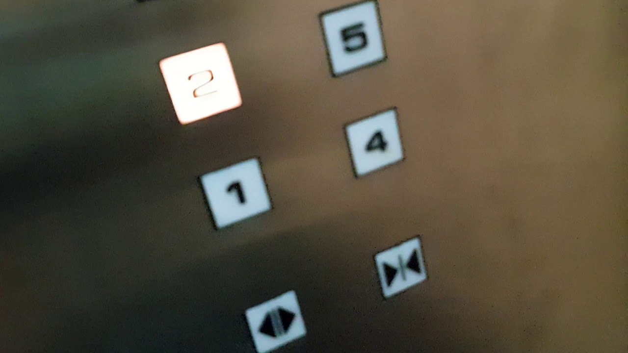 VERY RARE Fujitec Elevators - Lian Tong Building - YouTube