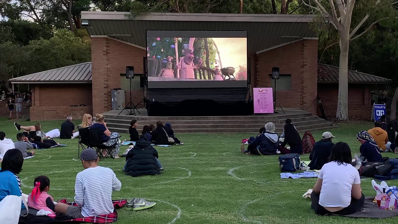 4.5m x 3m LED Screen - YouTube