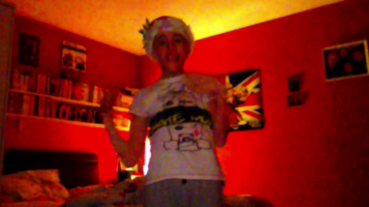 BSL Songs-Tom Fletcher-I ho-ho-Hope Its Santa - YouTube