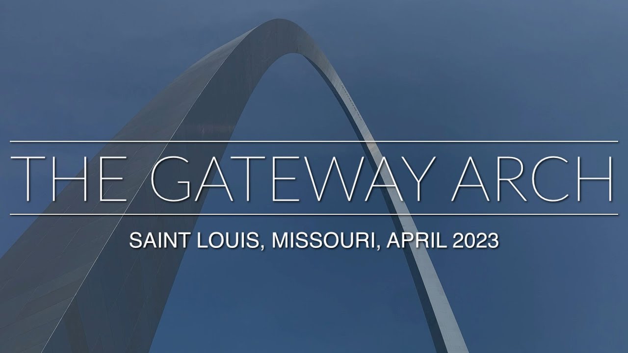 Walking Around the Gateway Arch in Saint Louis Missouri Downtown ...