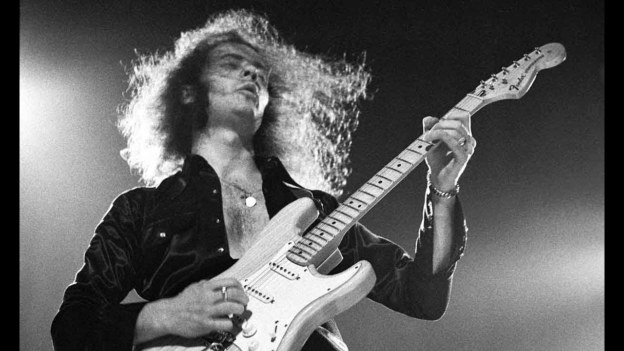 Backing Track Abm (Guitar) - YouTube