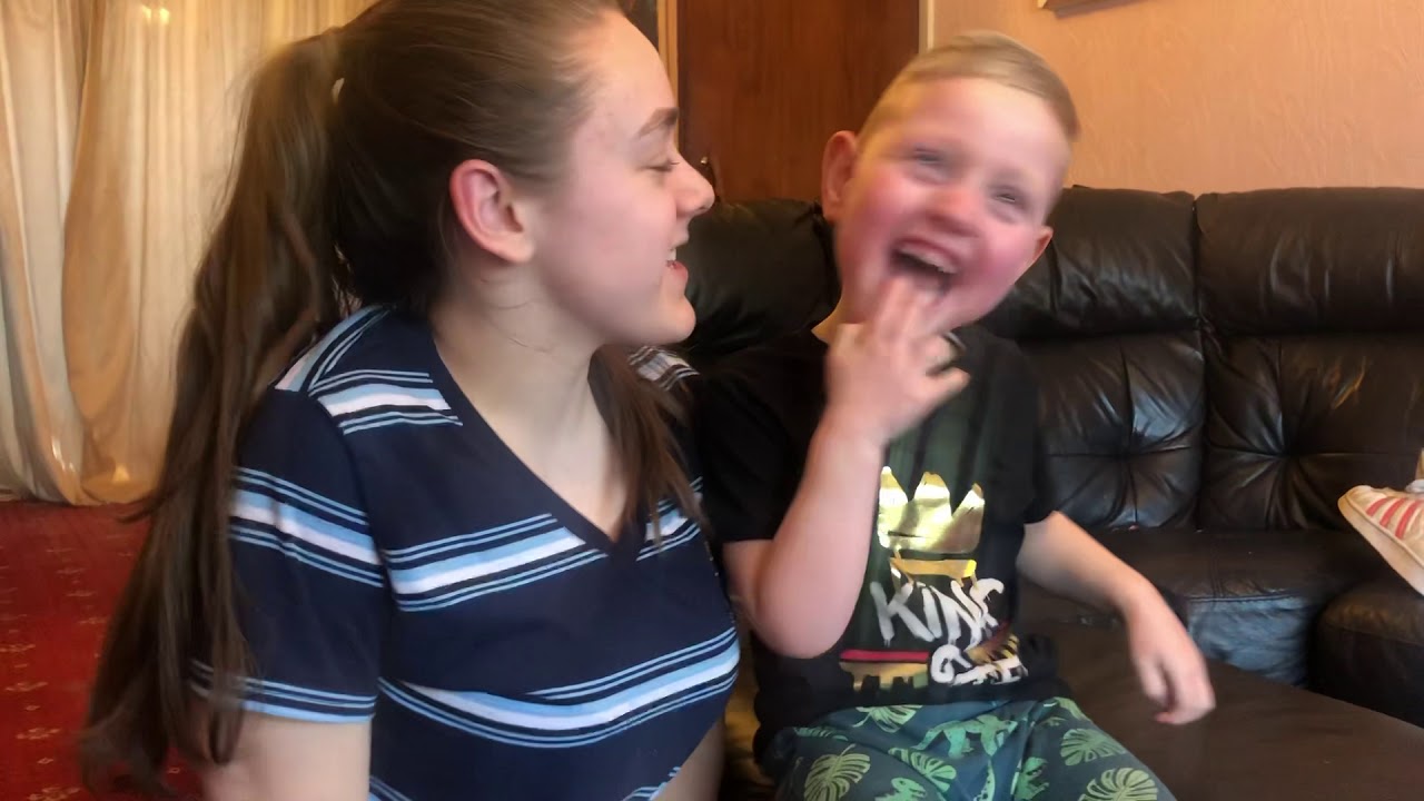 Sign along with us - Cow - Jade and Christian Kilduff - YouTube