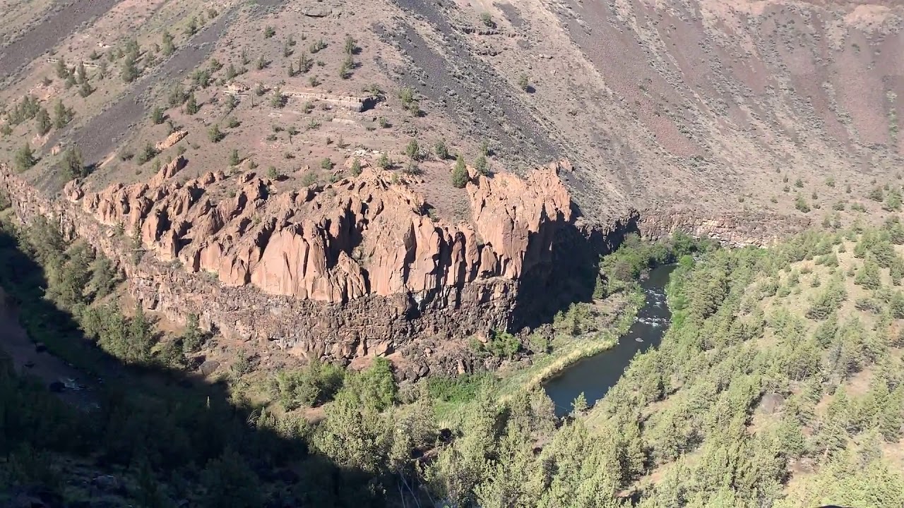 A panoramic view from Crooked River Canyon Trail - YouTube