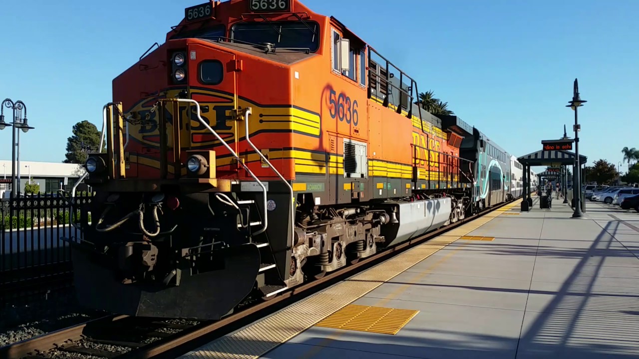 5636 leaving Orange on train 666 from Los Angeles - Oceanside - YouTube