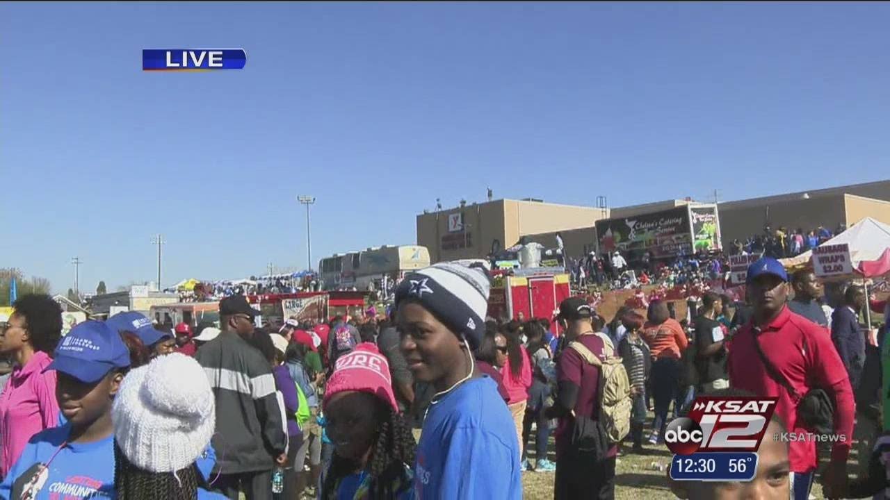 Video: Thousands hit the streets for MLK march - YouTube