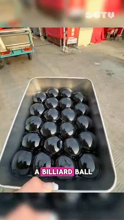 Giant boba milk tea - YouTube