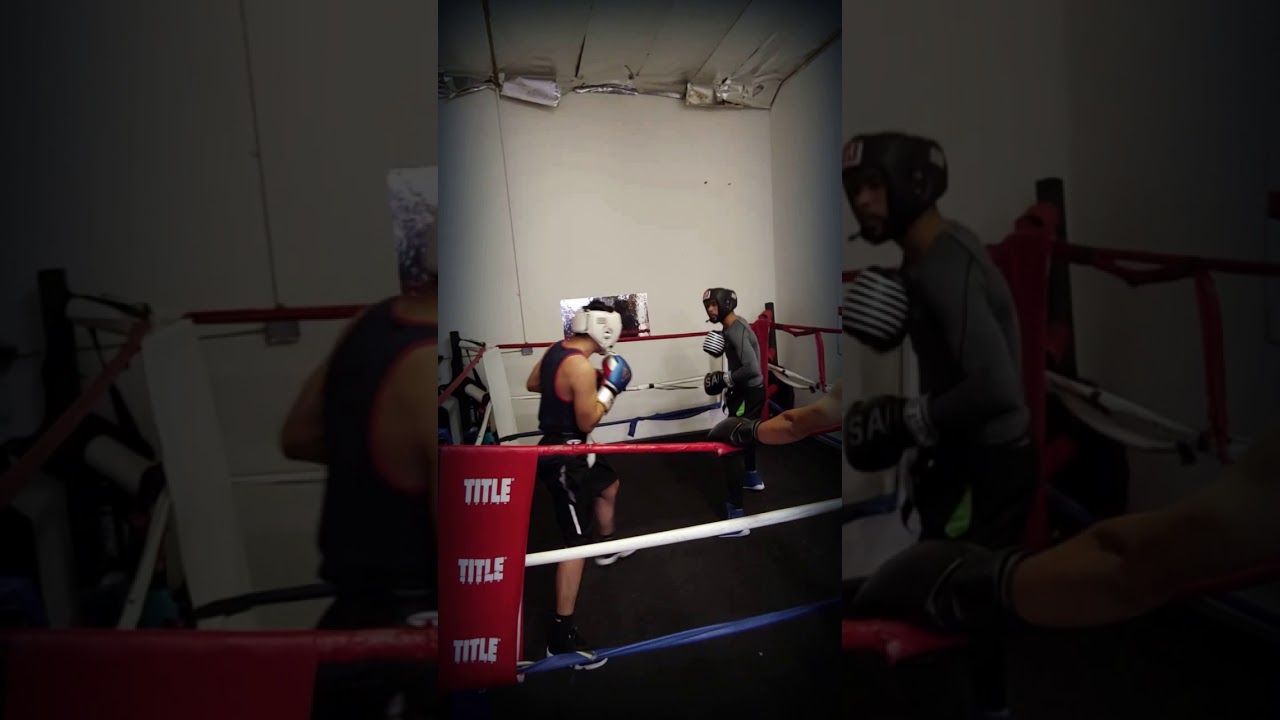 Adults sparring at brawler 101 boxing - YouTube
