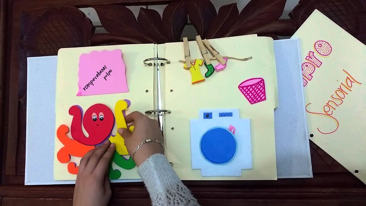 Libro sensorial - YouTube
