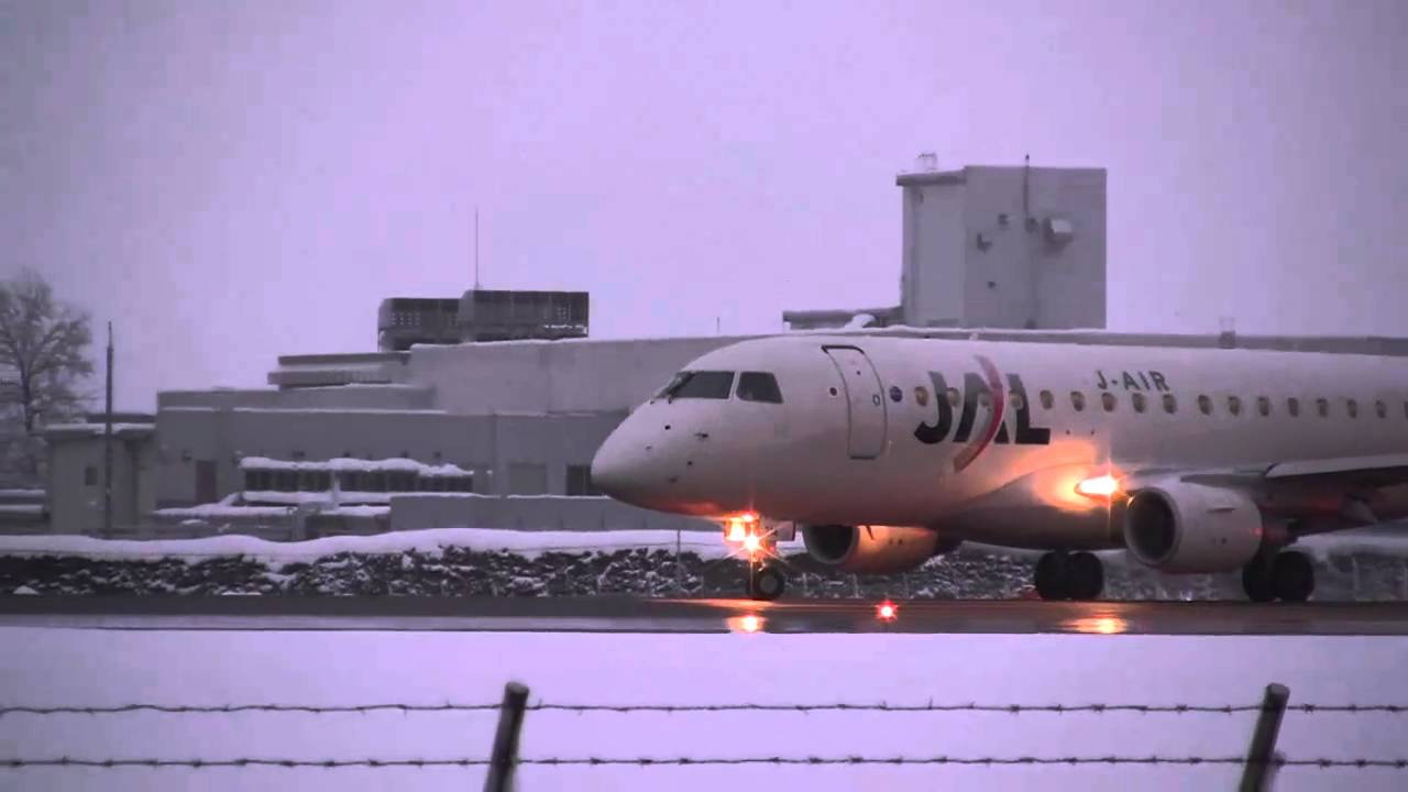JAL E170 山形空港R19離陸 - YouTube