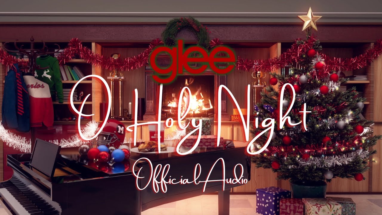 Glee - O Holy Night (Official Fireplace Video) - YouTube