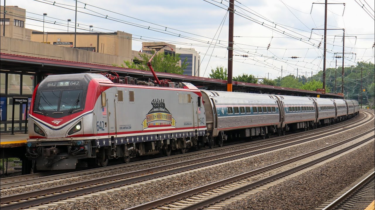 Amtrak- 2 Trains at Metropark with Amtrak 642! - YouTube