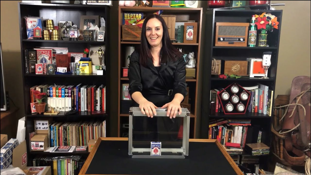 DC Magic Girl’s Flavors of Magic Show Set - YouTube