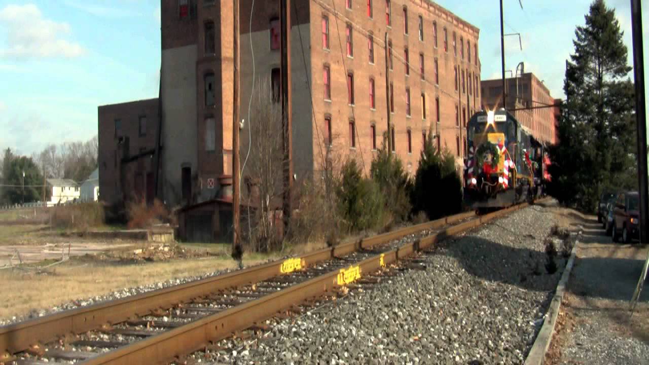 Jersey Rails Vol. 6 - Conrail Shared Assets Santa Train 2011 - YouTube
