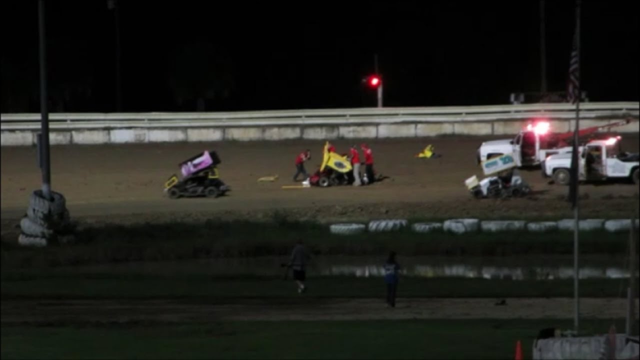 Racing - Mini Sprints - John Moss Crash - YouTube