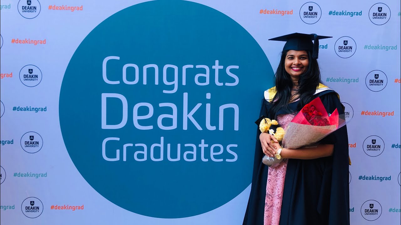 Deakin University🎓 🤩Graduation 🇦🇺👩‍🎓 Ceremony in 2019 💐Melbourne - YouTube