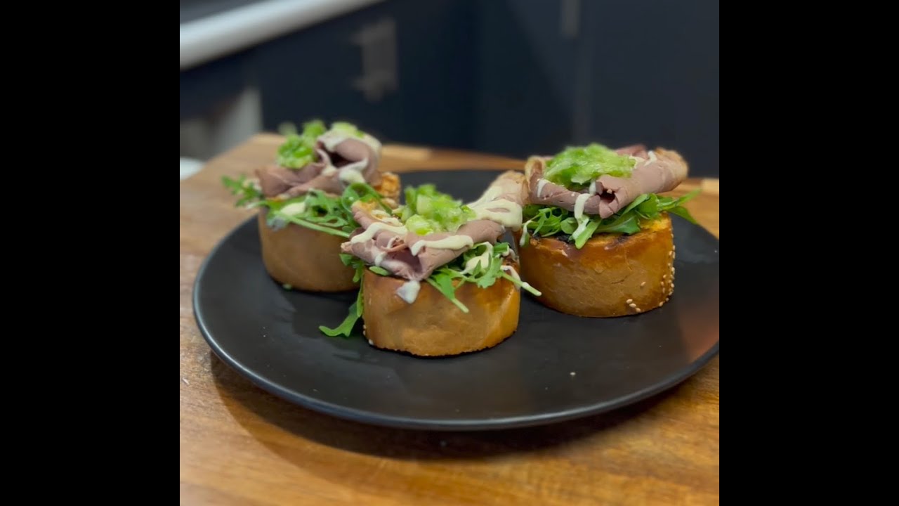 Uncut Mini Bangers: Roast Beef Baguette Bites - YouTube