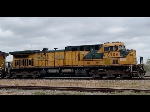 CNW 8804 Leads MFWNL Out of Fort Worth in March 2024 - YouTube
