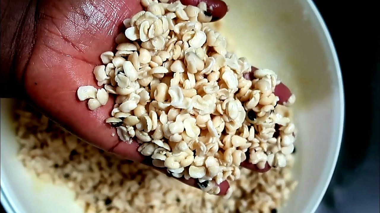 HOW TO WASH BEANS FOR HOME-MADE MOI-MOI. - YouTube