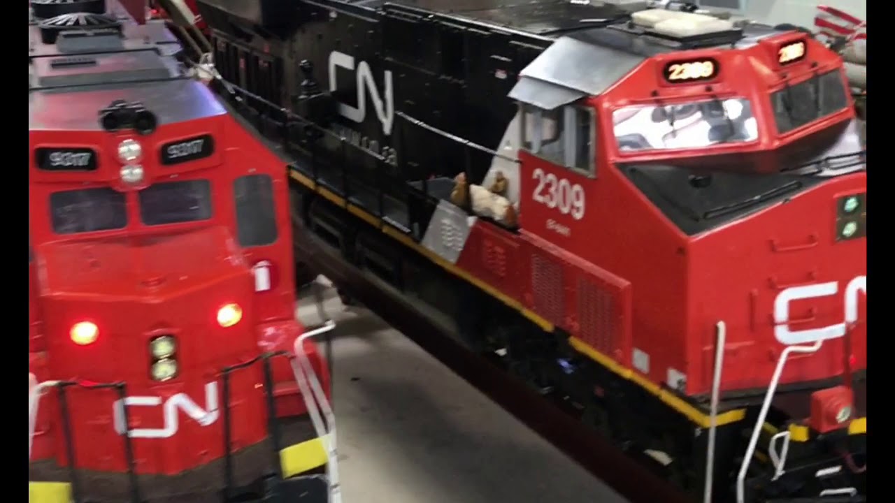 Highlights from the Amherst train show 2019 - YouTube