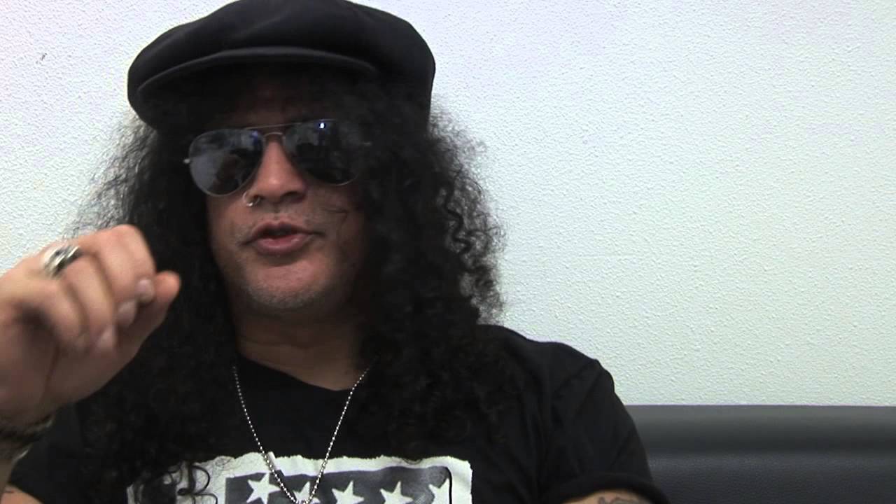 Slash interview - YouTube
