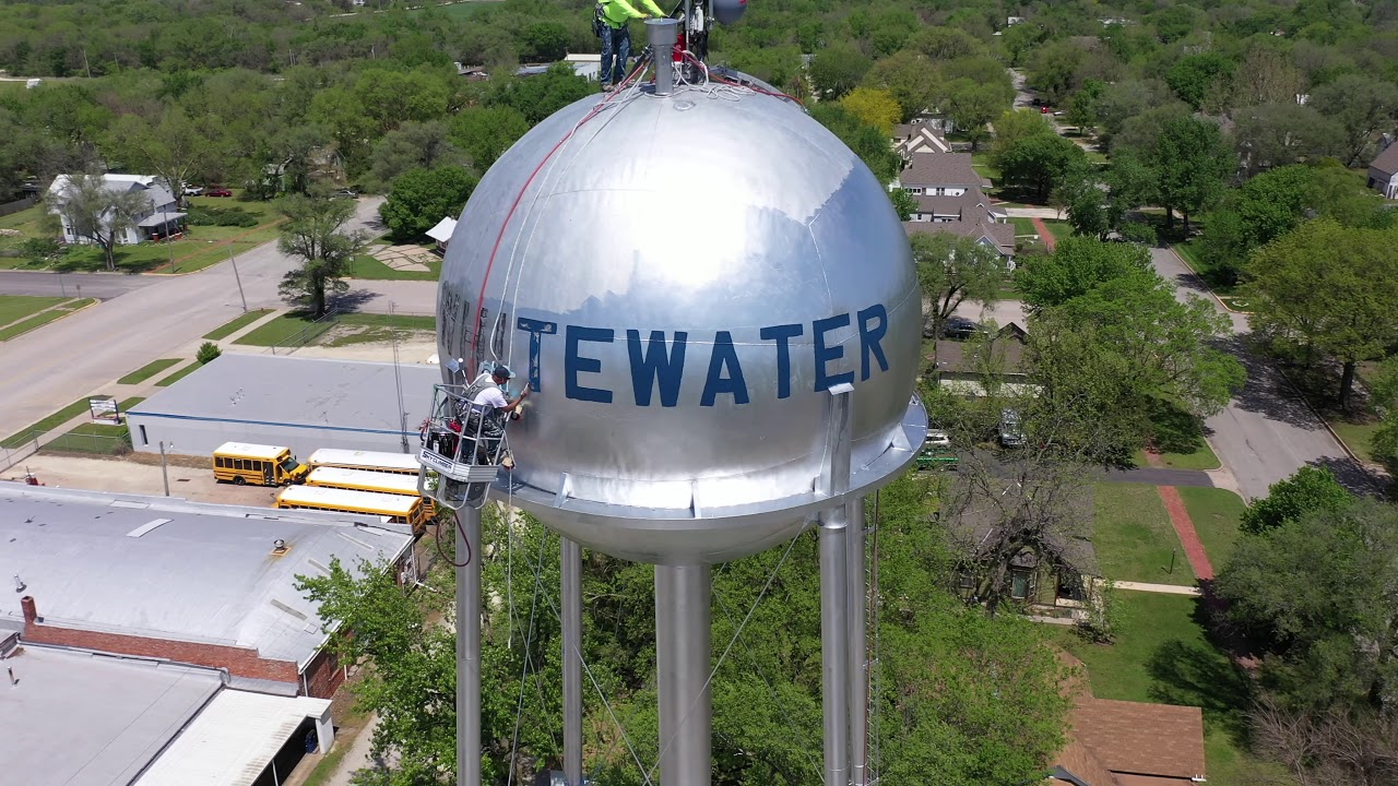 Whitewater water tower - YouTube