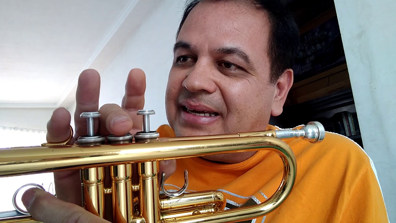 Tutorial de Trompeta canción BONITA - YouTube