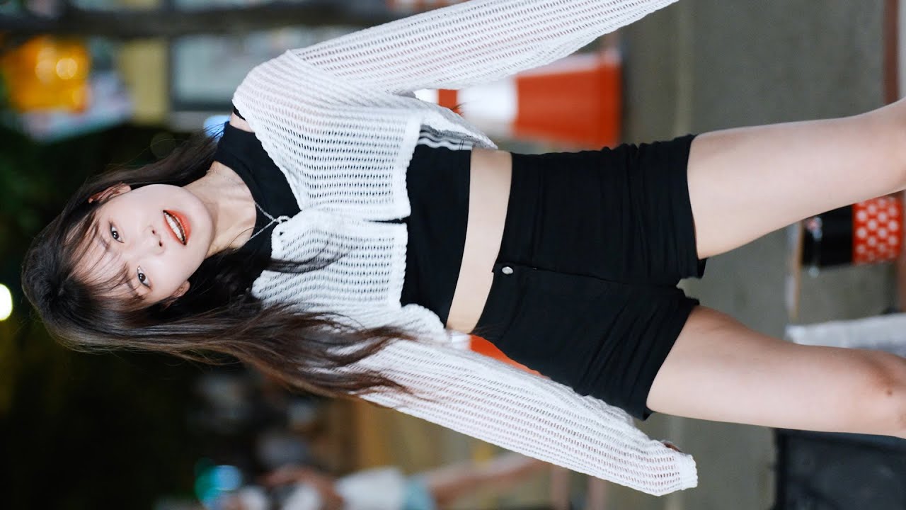 220730 - 레이디비(Lady B) 윤민 - 와썹(Wa$$up) - 신촌 버스킹 직캠 - YouTube