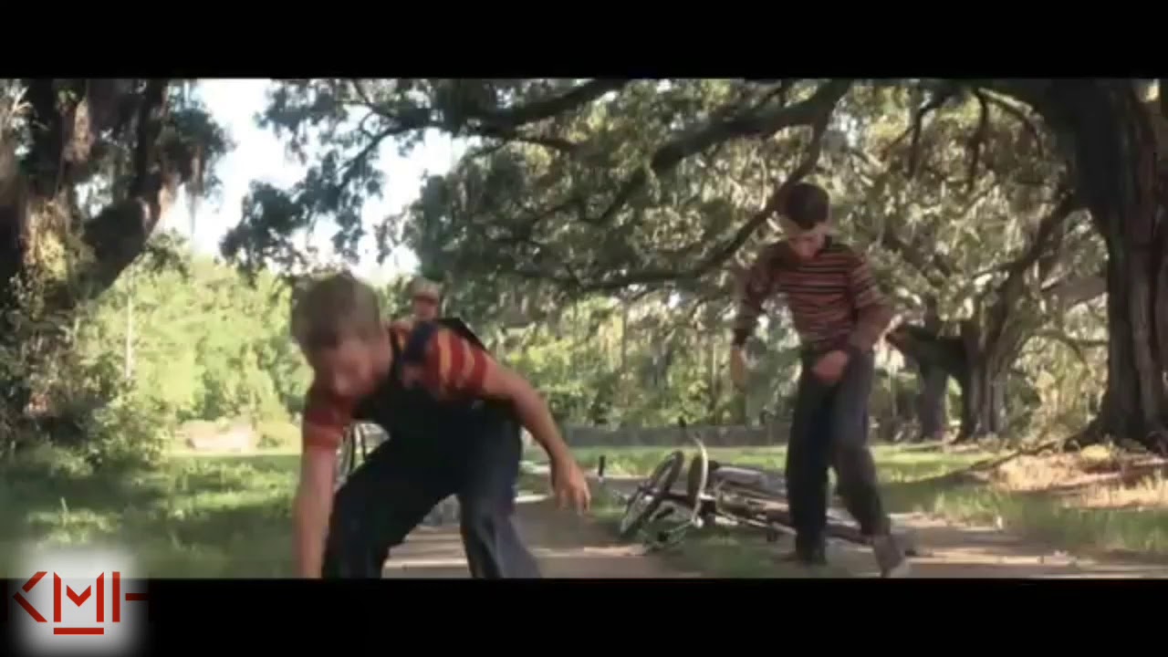 Run, Forrest, Run! - Forrest Gump (2/9) Movie CLIP (1994) HD - YouTube